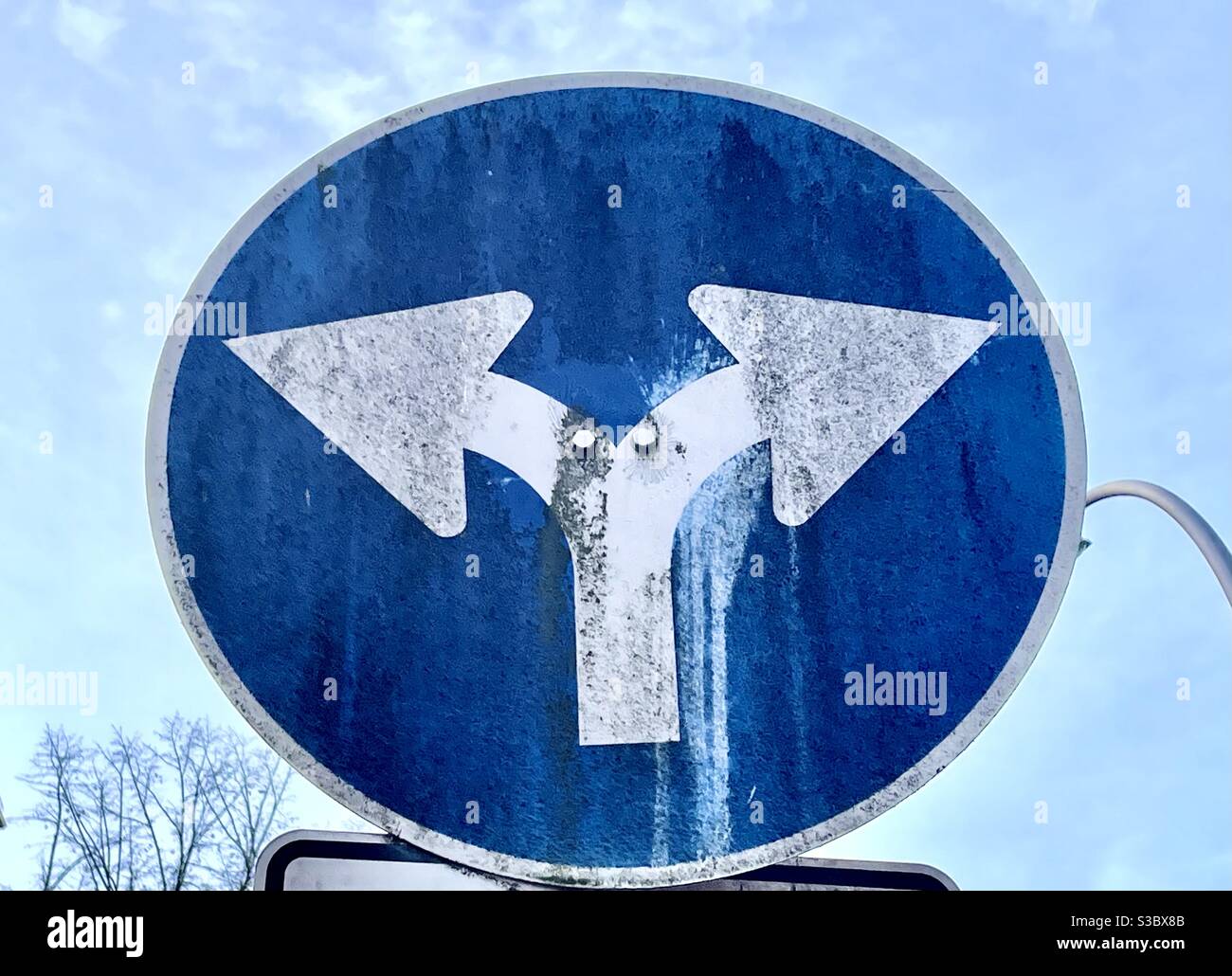Traffic sign arrows hi-res stock photography and images - Alamy