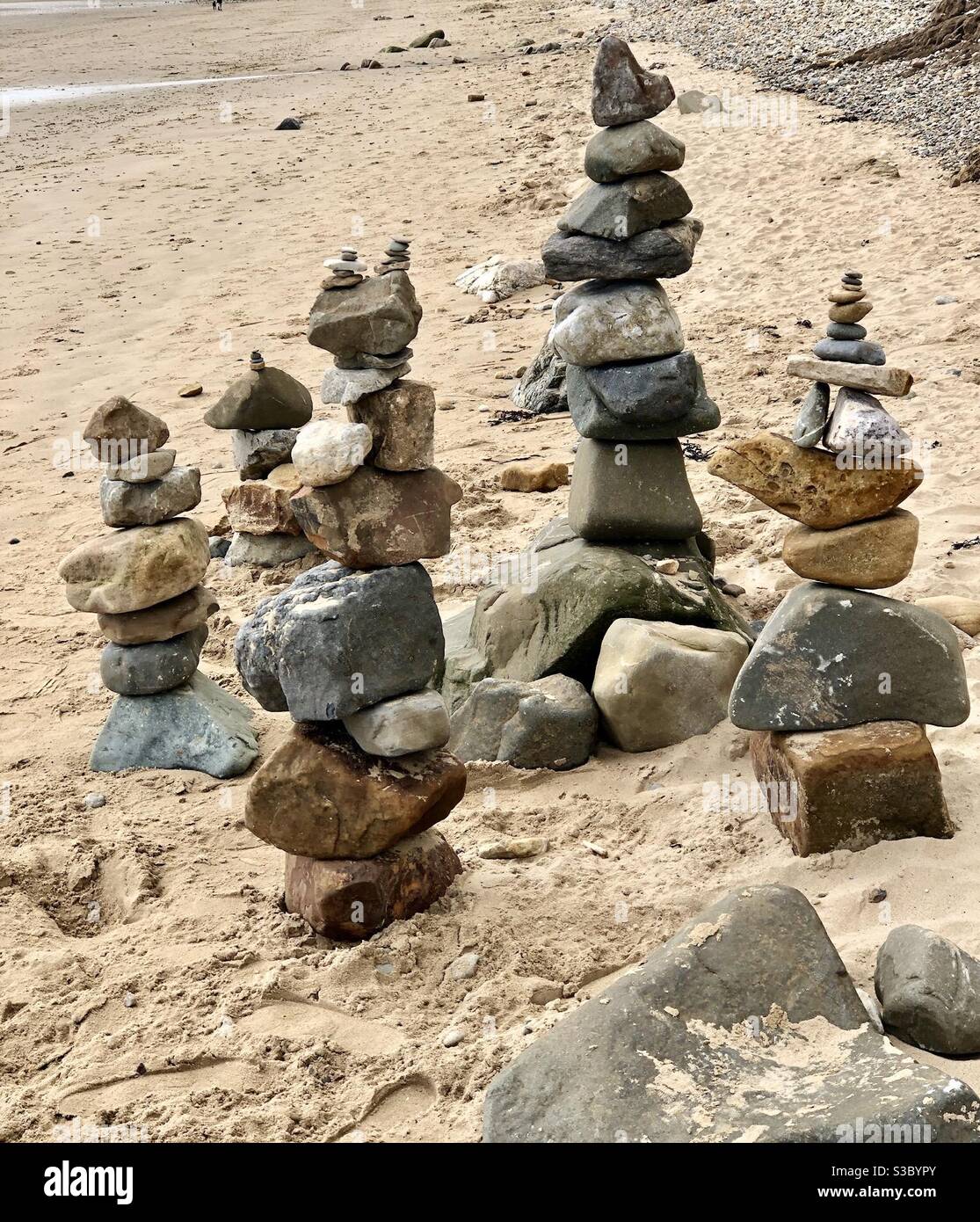 Rock structures on the beach hi-res stock photography and images - Alamy