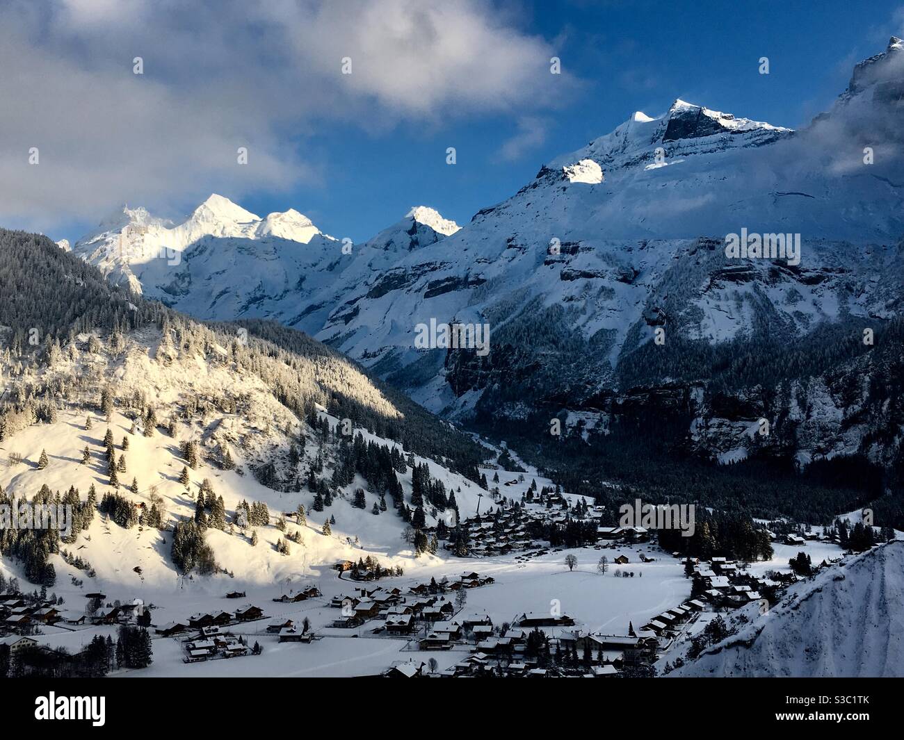 Kandersteg swiss switzerland town hi-res stock photography and images ...