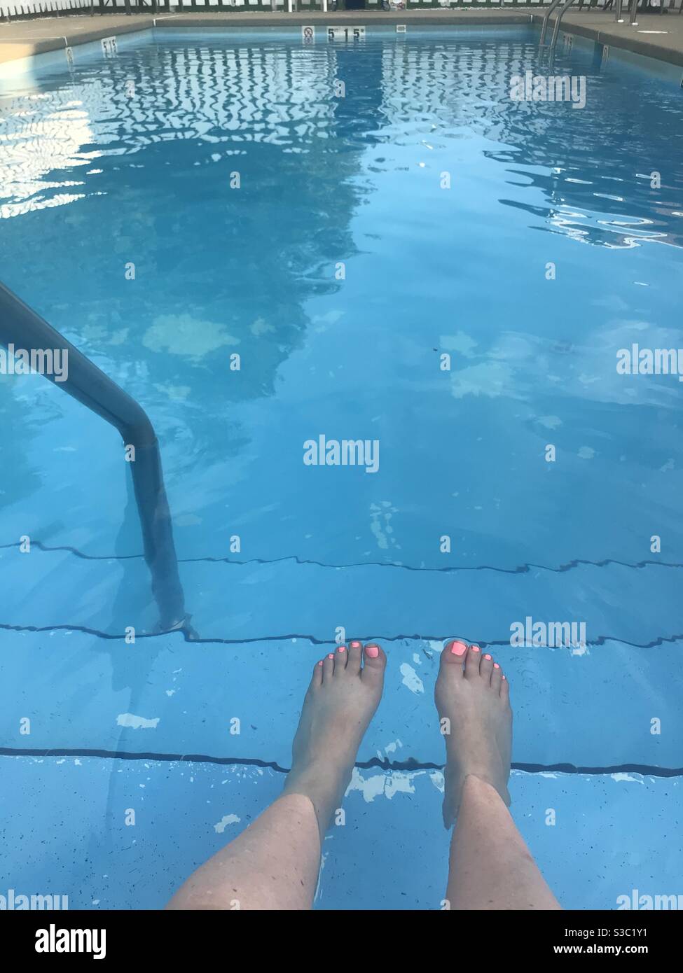 Pool feet woman hi-res stock photography and images - Alamy