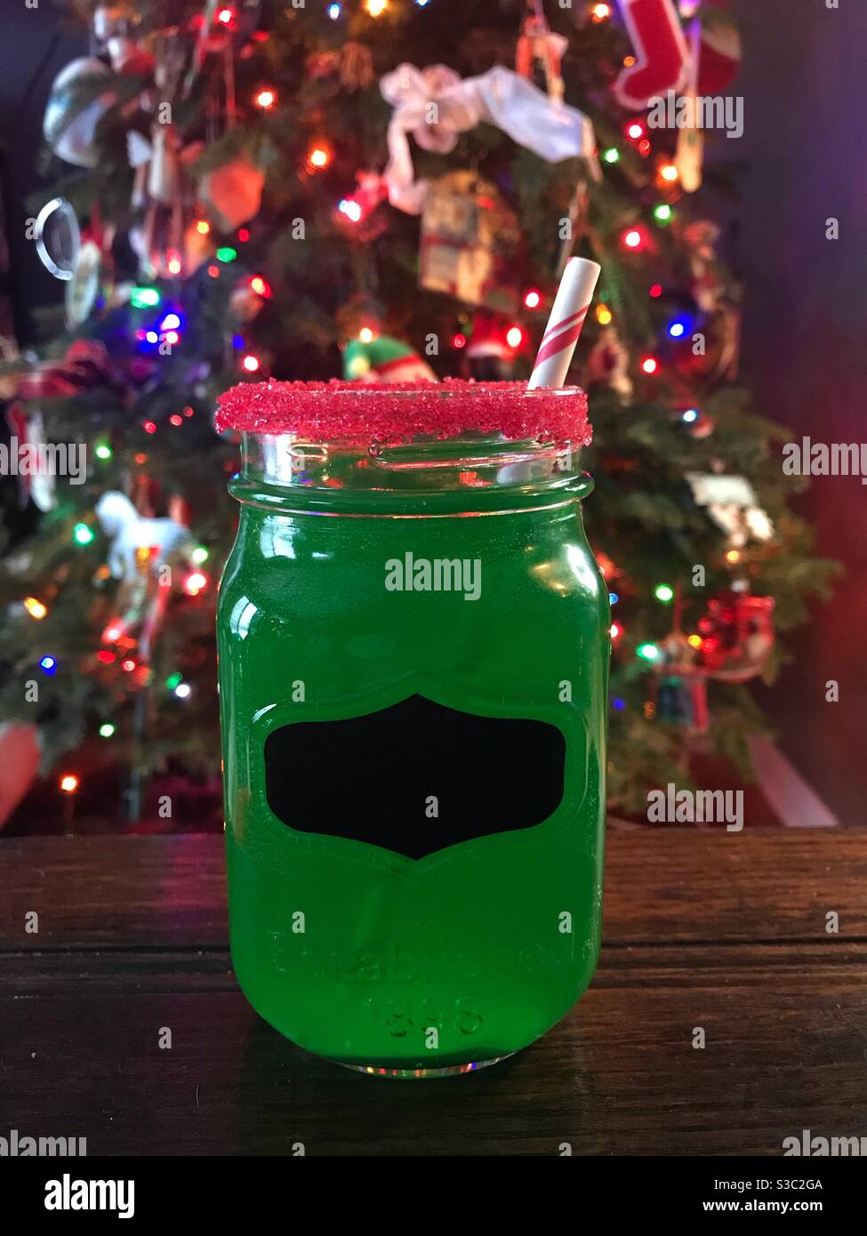 Green grinch hi-res stock photography and images - Alamy