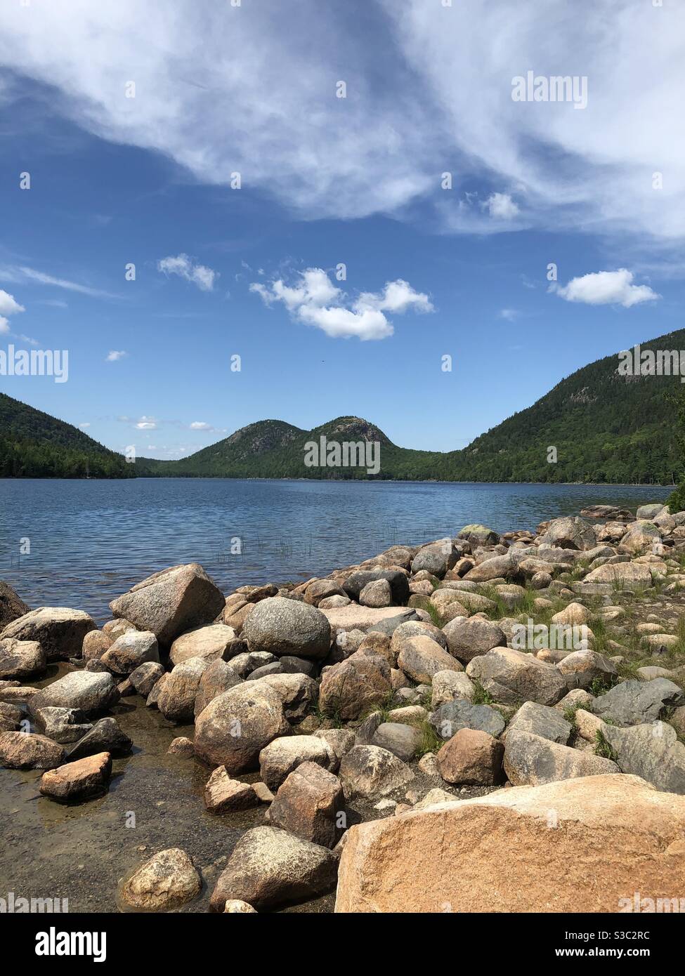 Two hills hi-res stock photography and images - Alamy