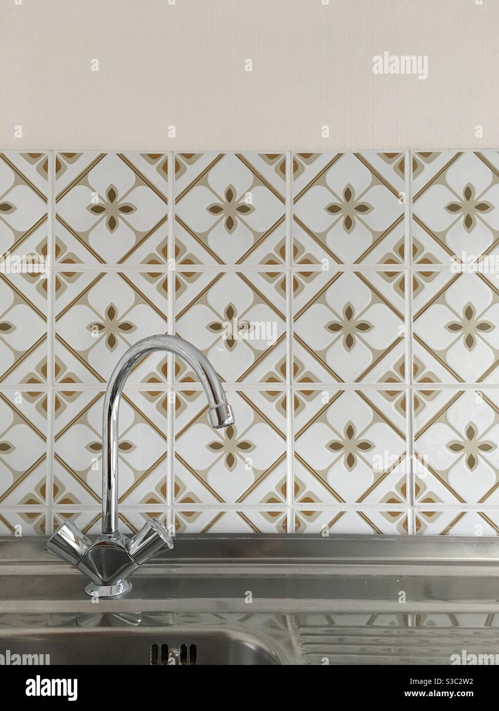 Old tiles kitchen hi-res stock photography and images - Alamy