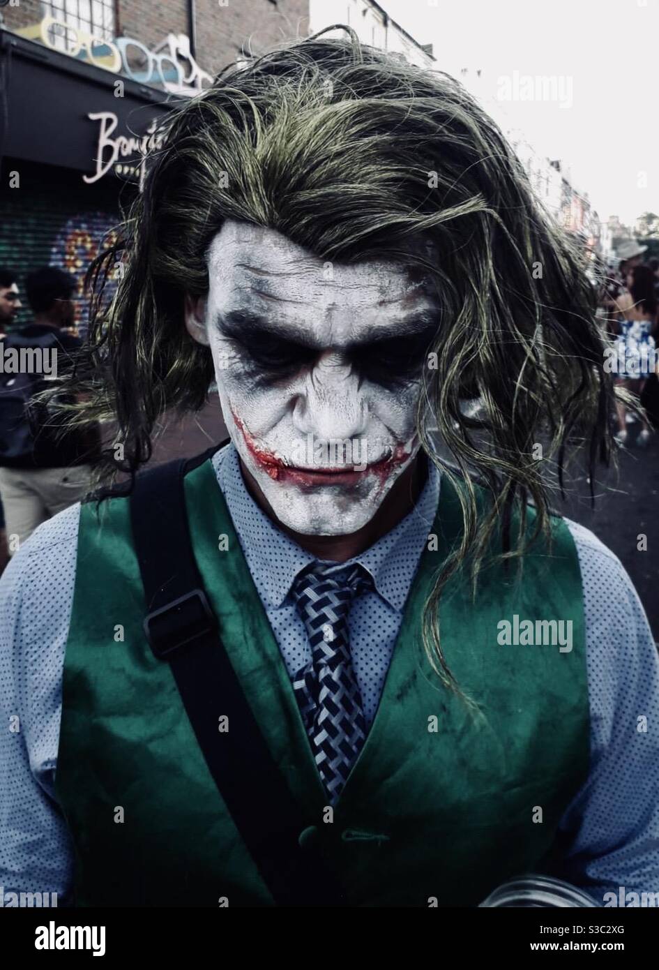 Heath ledger joker hi-res stock photography and images - Alamy