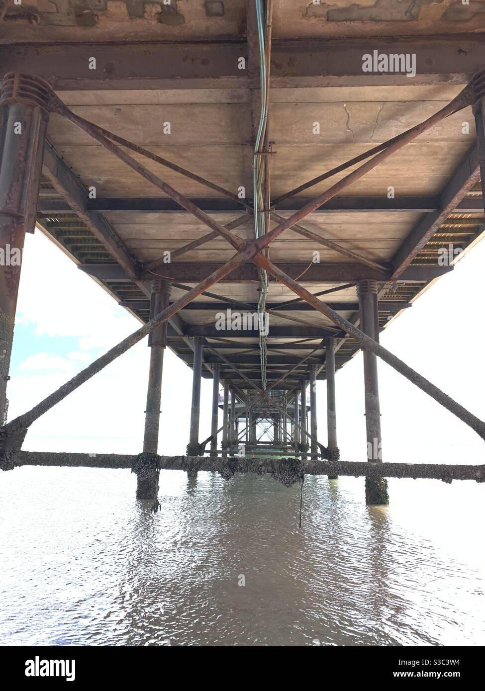 Under pier hi-res stock photography and images - Alamy