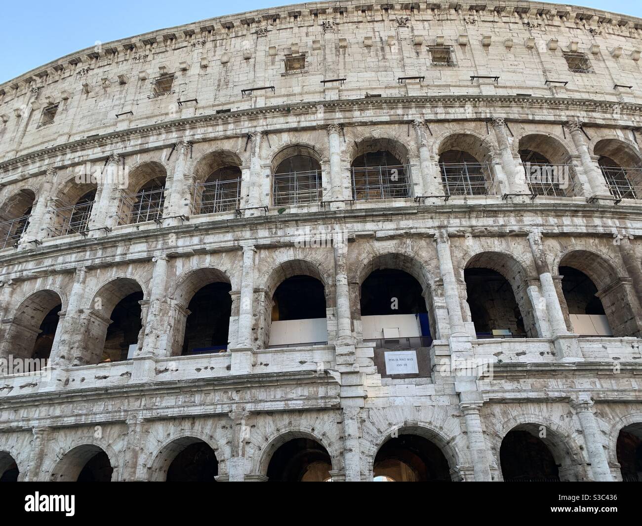 Historical buildings rome hi-res stock photography and images - Alamy