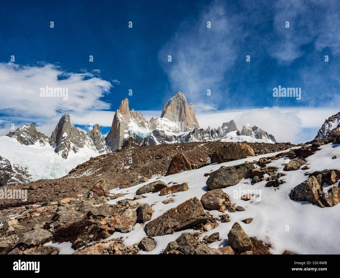 Cerro fitz roy hi-res stock photography and images - Alamy