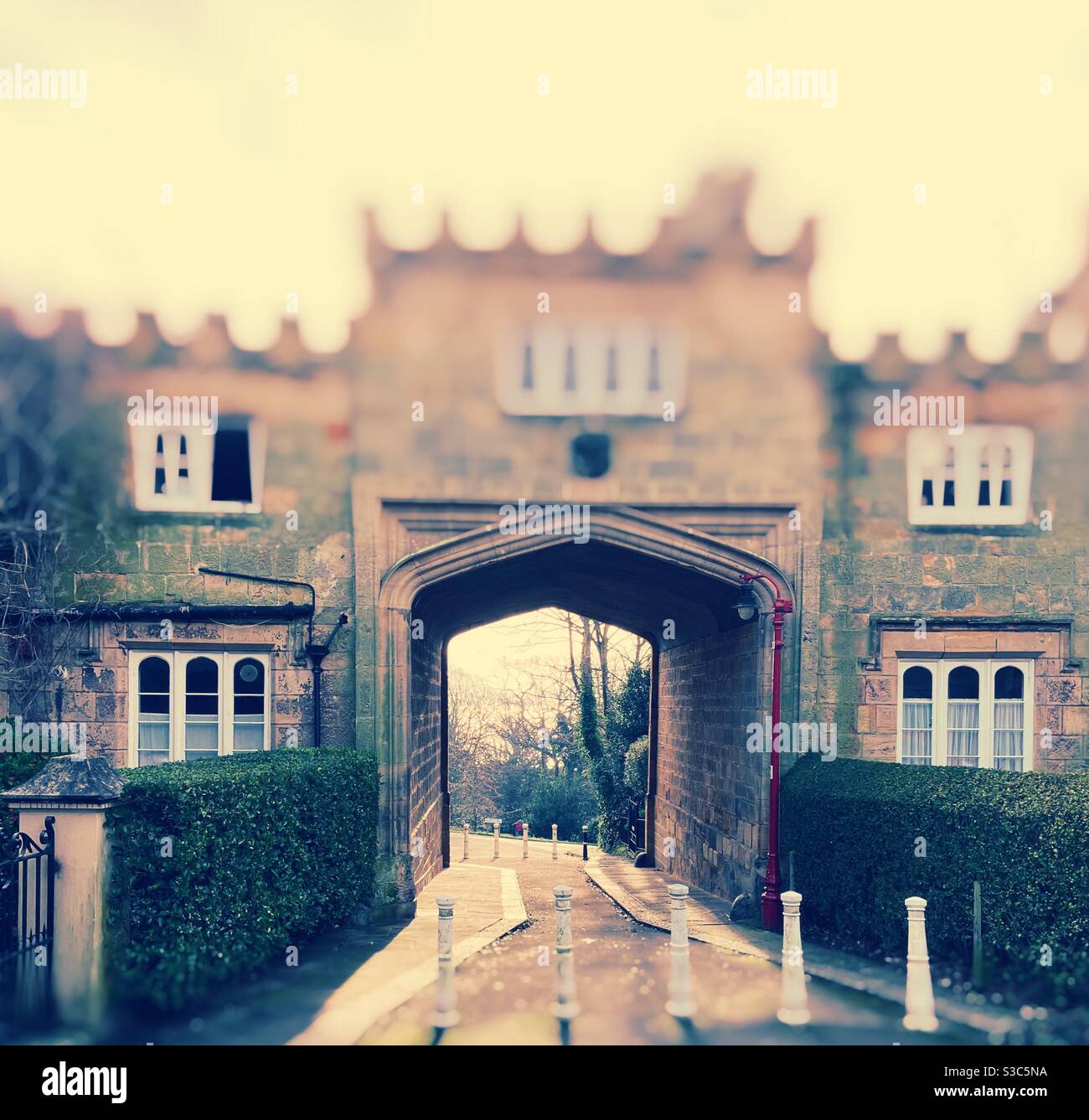 Blurred architecture hi-res stock photography and images - Alamy