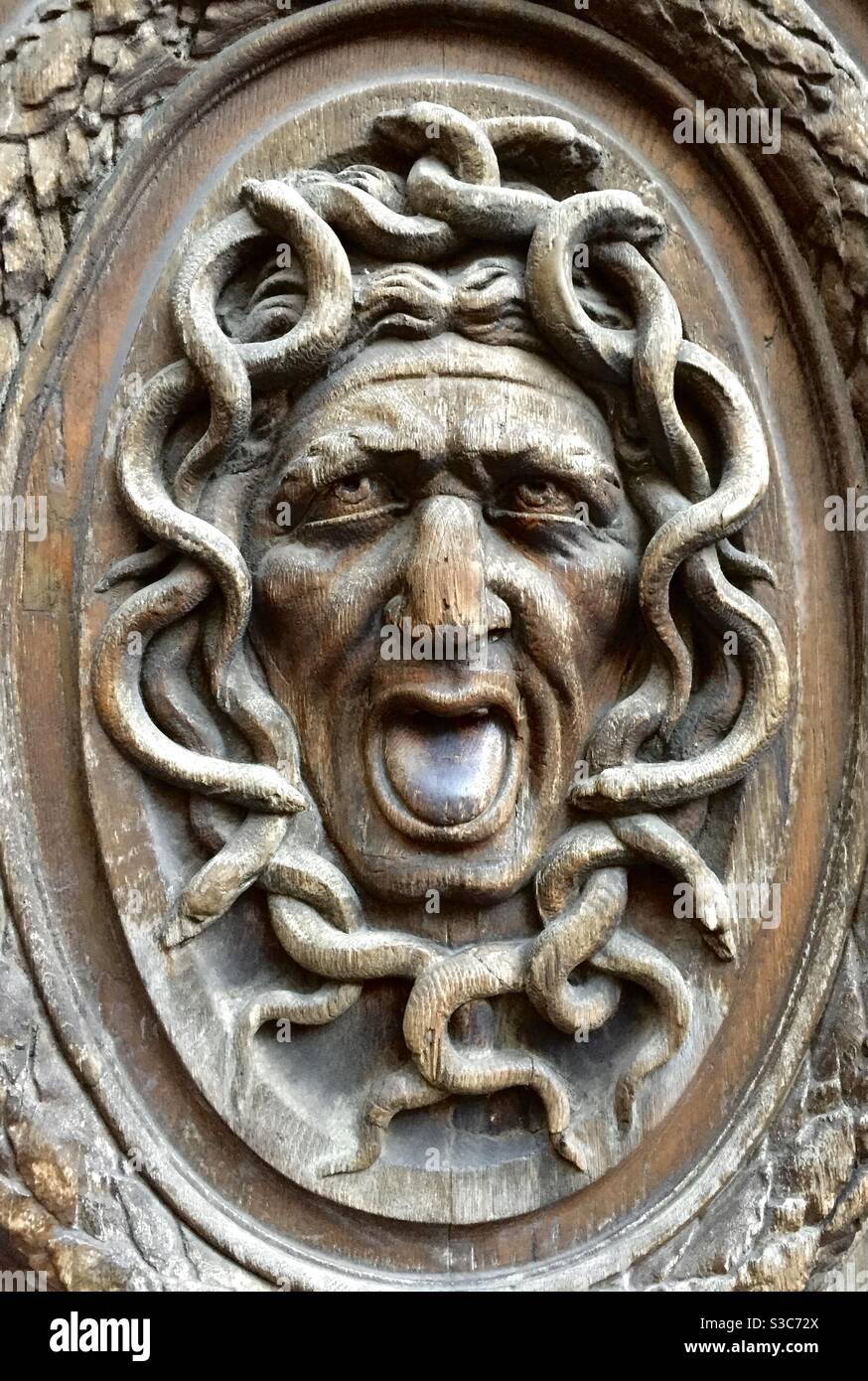 Medusa greek mythology hi-res stock photography and images - Alamy