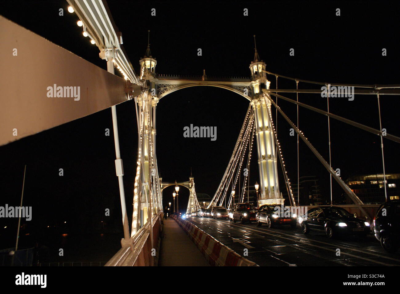 Albert bridge at night hi-res stock photography and images - Alamy
