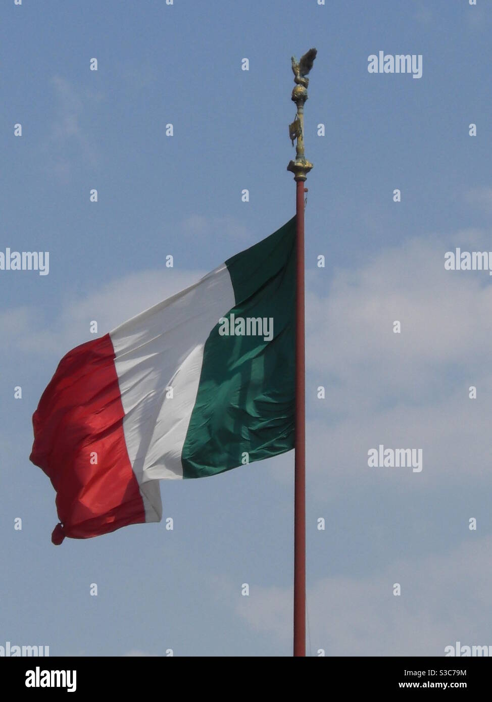 Italian flag flying in Rome, Italy Stock Photo - Alamy