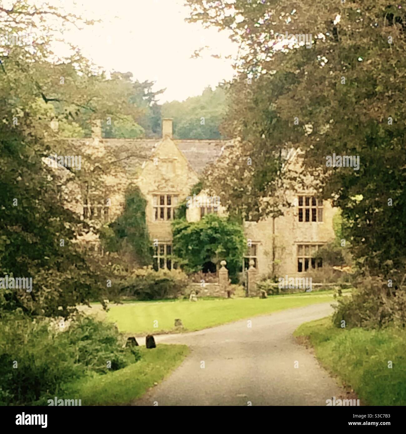 Jacobean manor house hi-res stock photography and images - Alamy