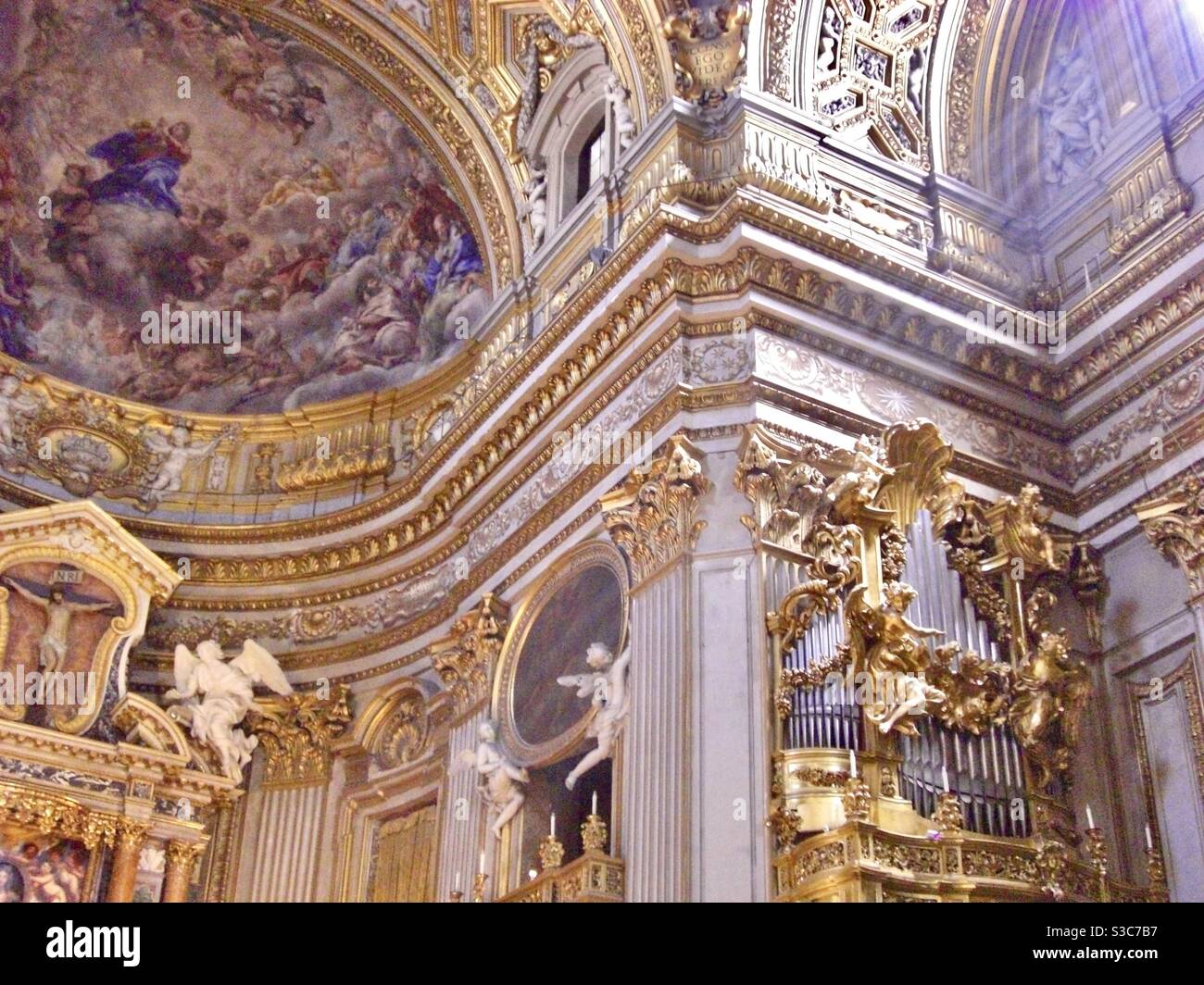 Incredible interior of Roman Catholic opulent cathedral, Rome, Italy ...