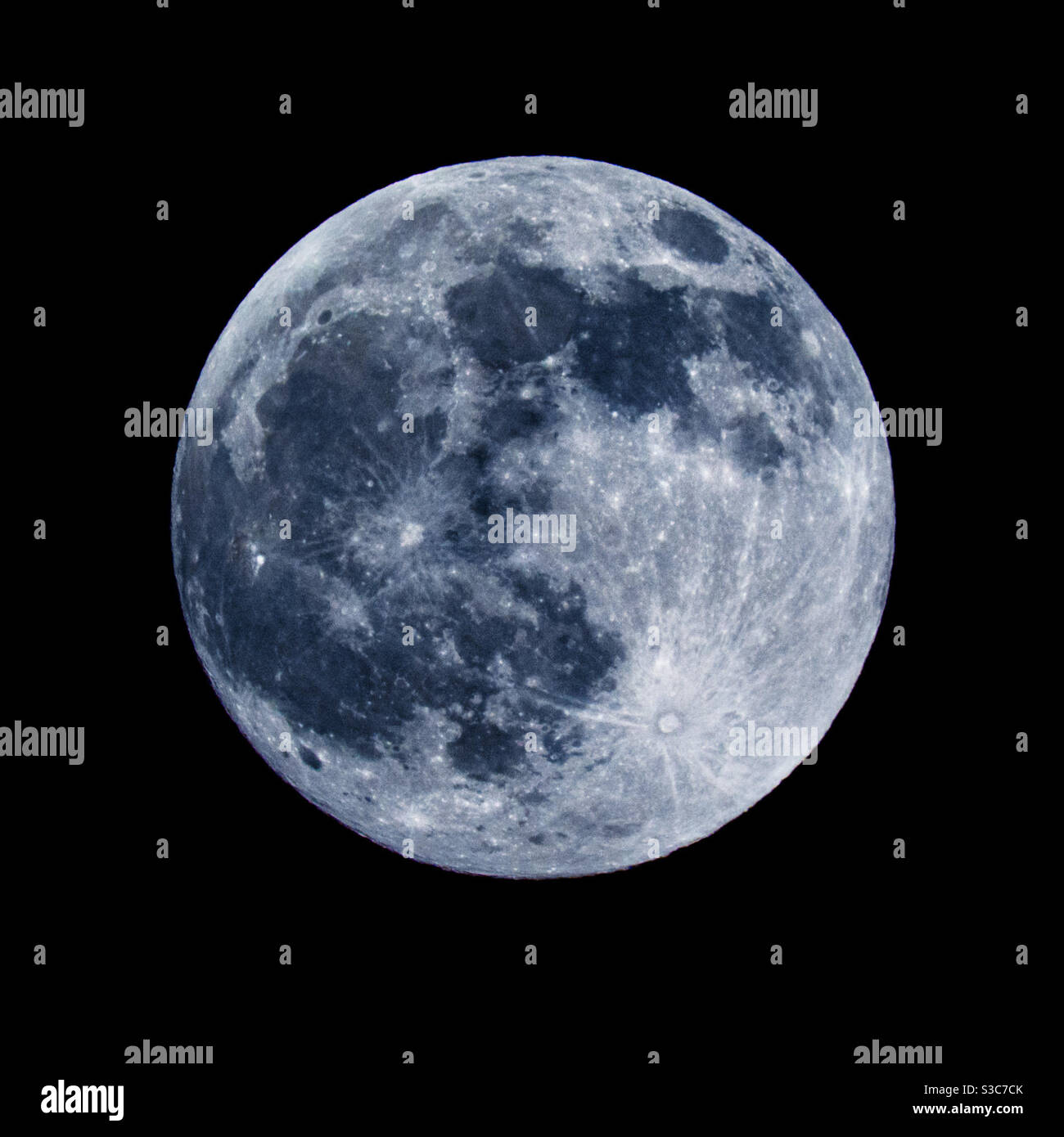 Cold moon hi-res stock photography and images - Alamy