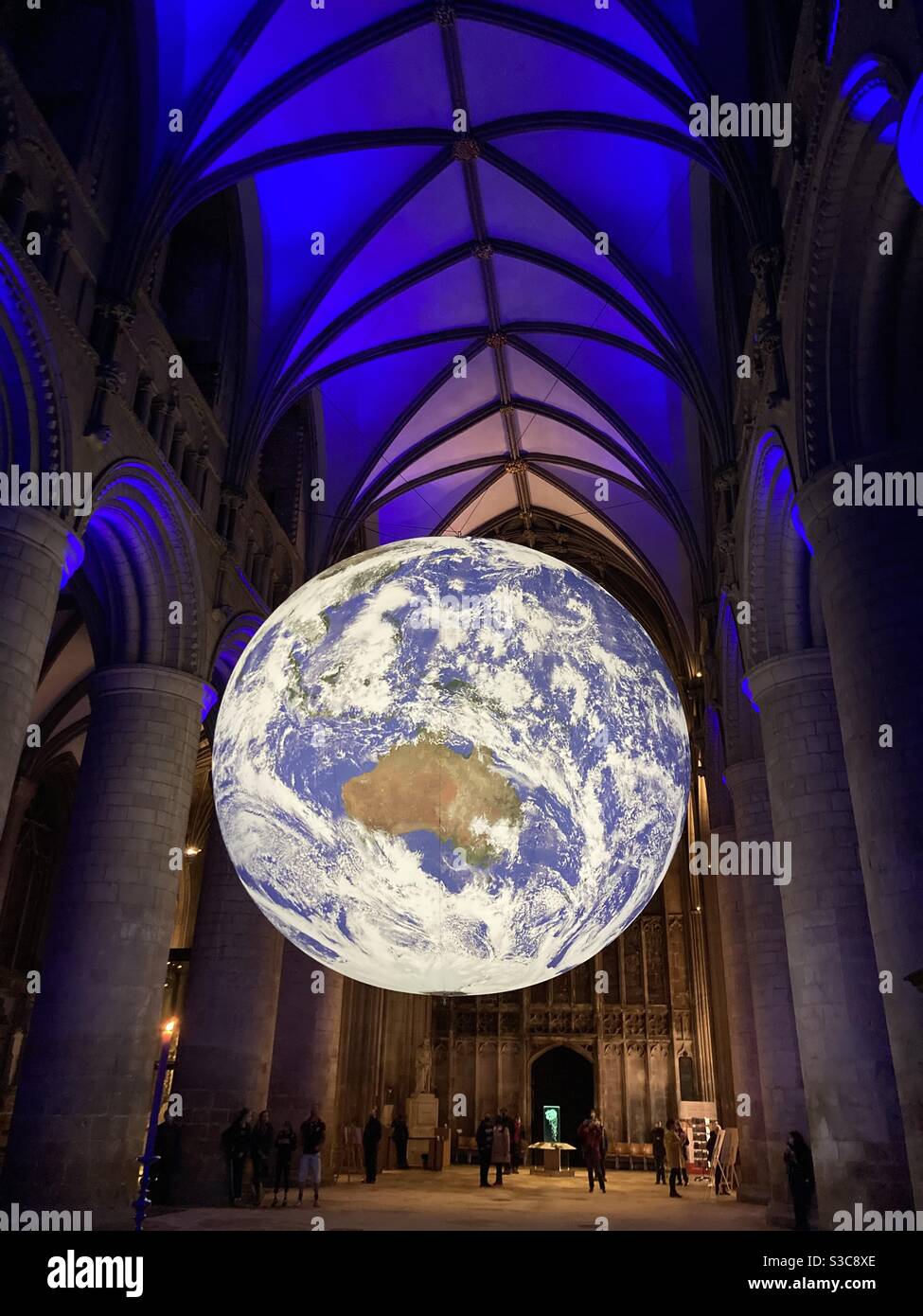 Gloucester Cathedral Nave High Resolution Stock Photography and Images ...