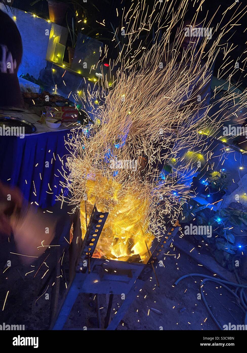 Fly by fire hi-res stock photography and images - Alamy