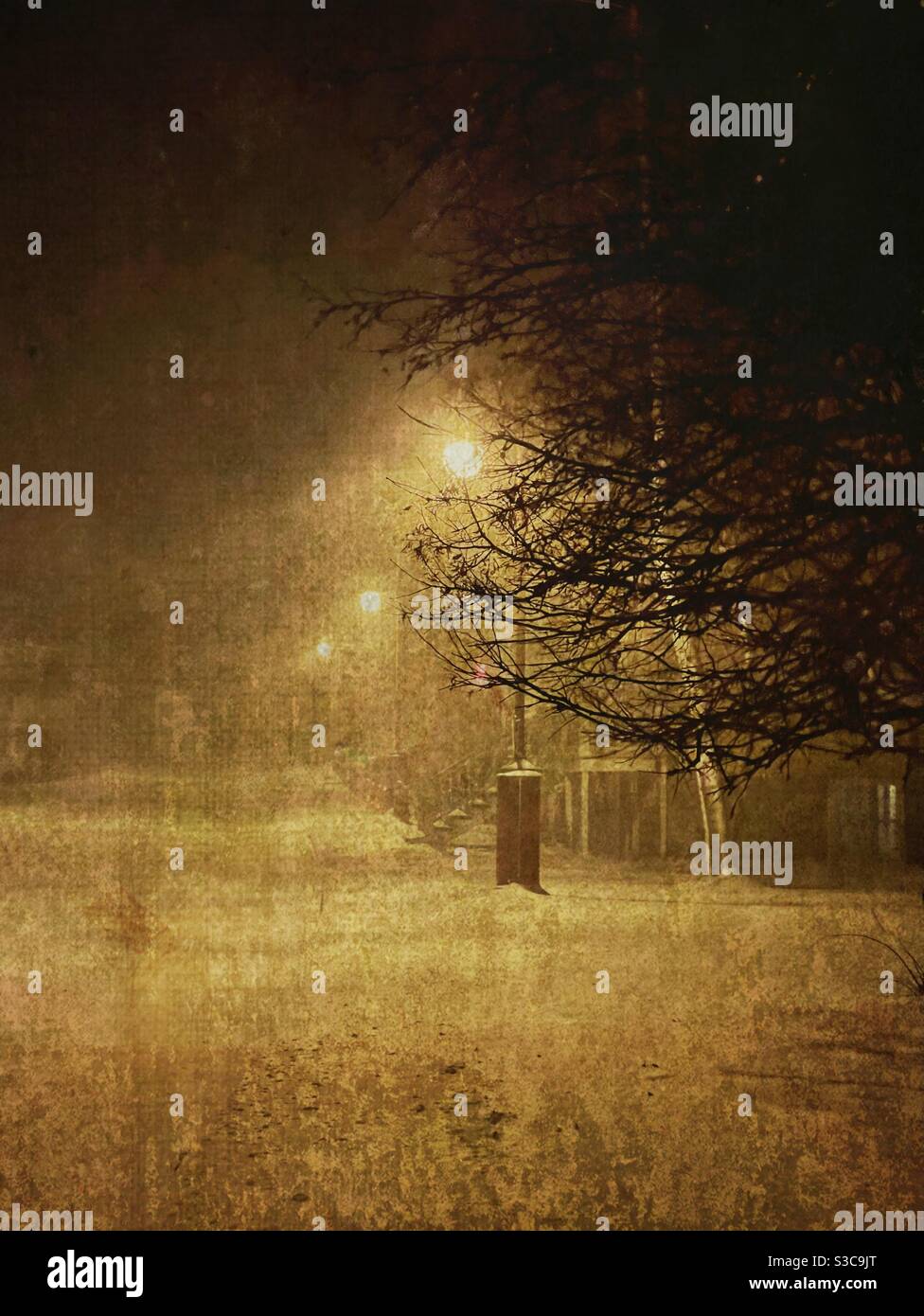 Night snowing snow scene street hi-res stock photography and images - Alamy