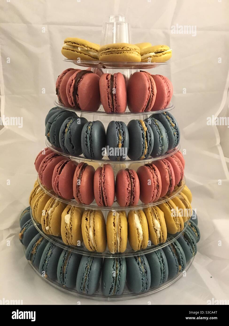 Macaron tower hi-res stock photography and images - Alamy