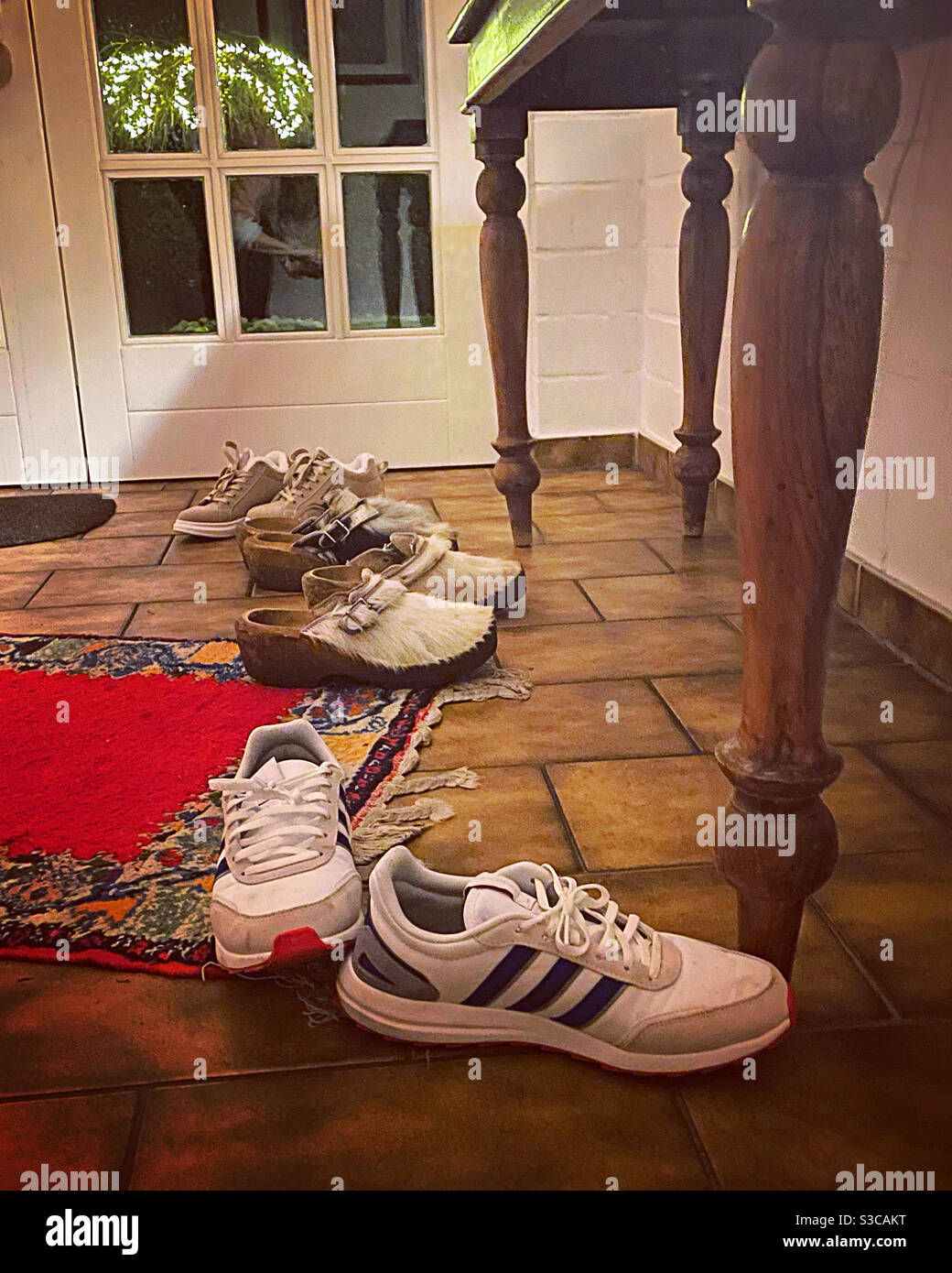 Shoes floor group hi-res stock photography and images - Alamy