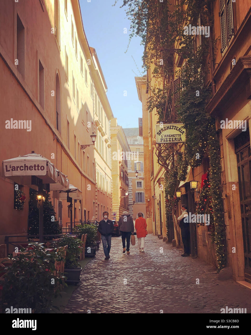 Roman dice hi-res stock photography and images - Alamy