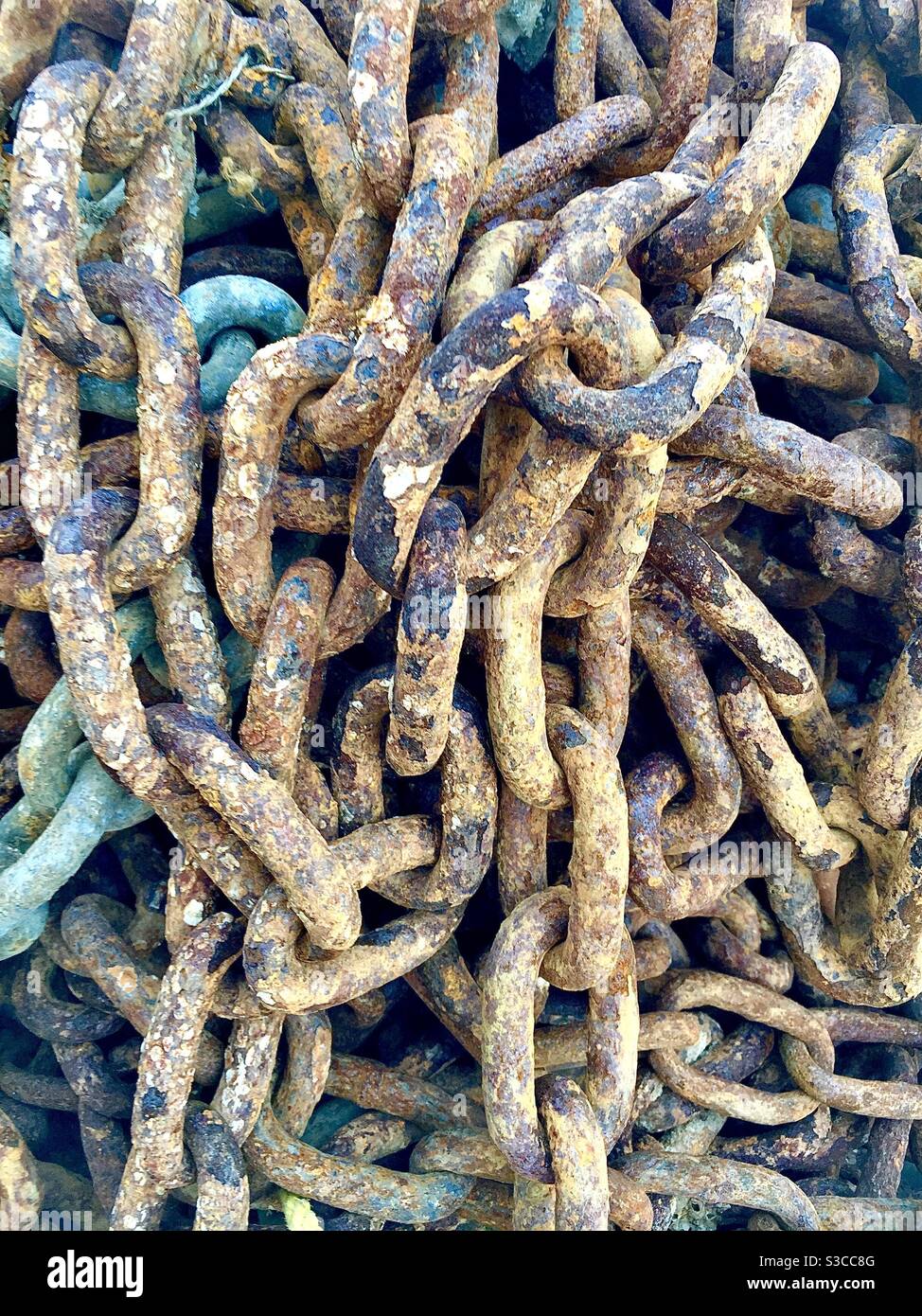 Marine anchor chain hi-res stock photography and images - Alamy