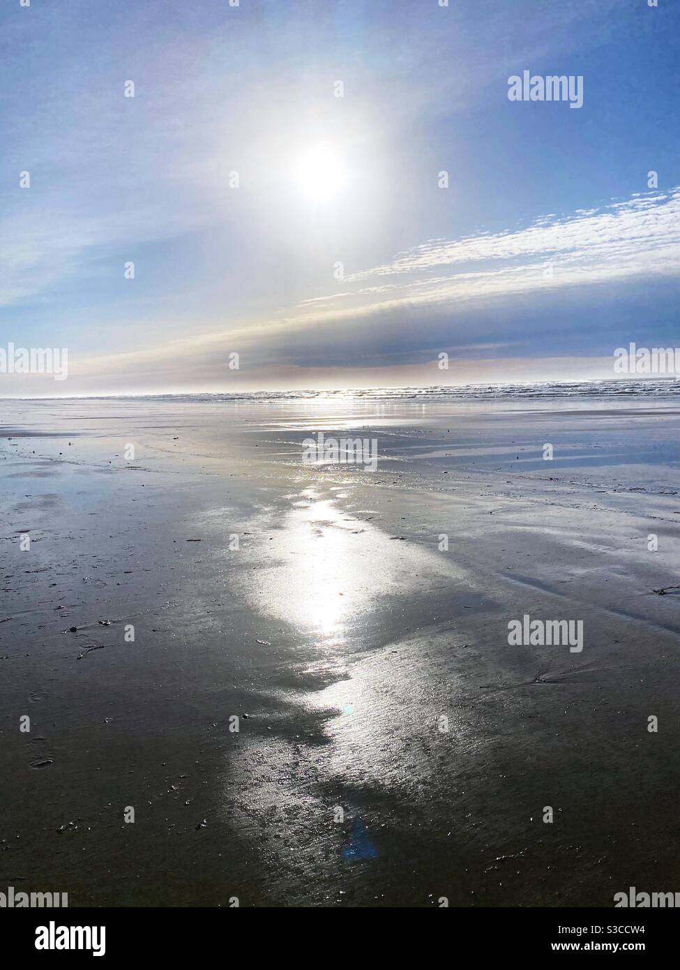 Sunshine on the water hi-res stock photography and images - Alamy