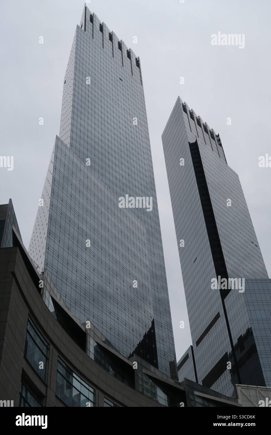 Manhattan glass hi-res stock photography and images - Alamy