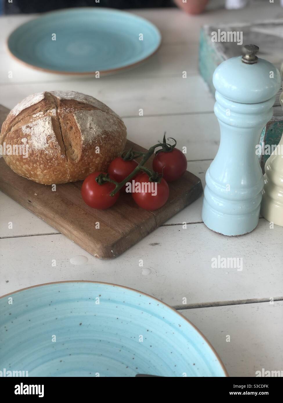 Restaurant bread basket hi-res stock photography and images - Alamy