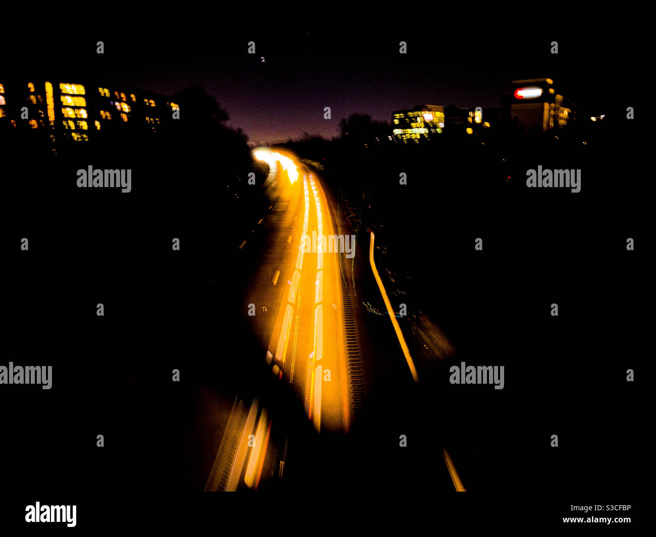 Overhead traffic light hi-res stock photography and images - Alamy
