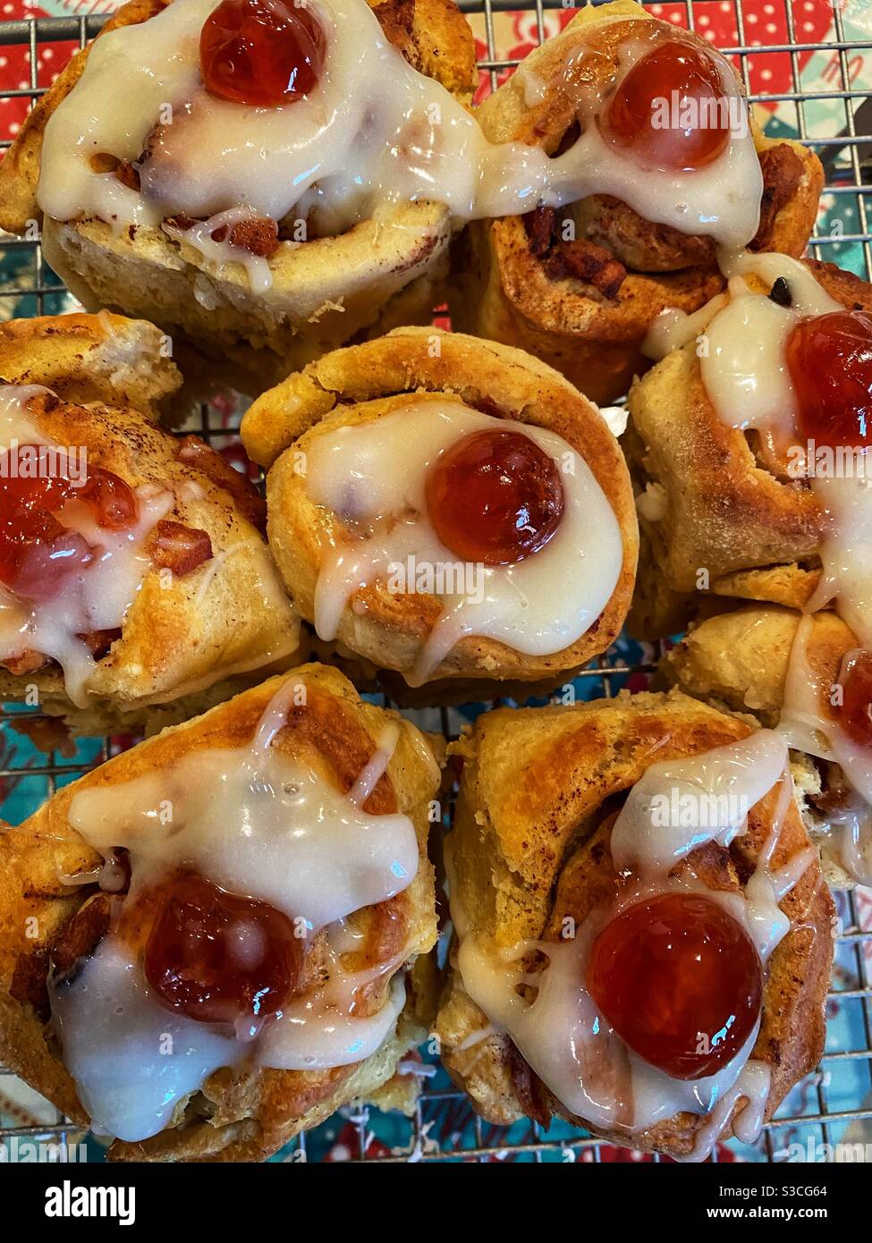 Chelsea buns hi-res stock photography and images - Alamy