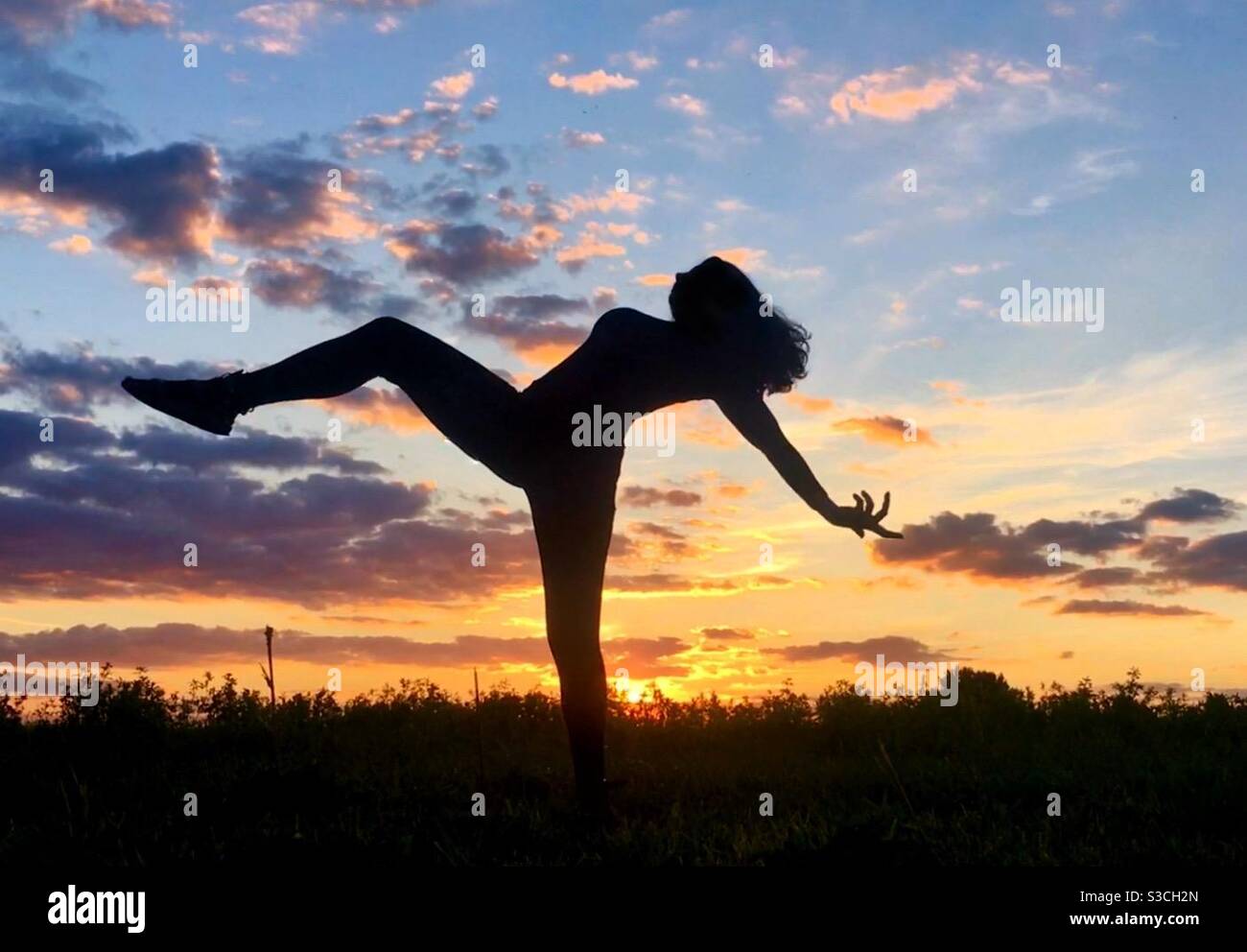 Sky dance with clouds hi-res stock photography and images - Alamy