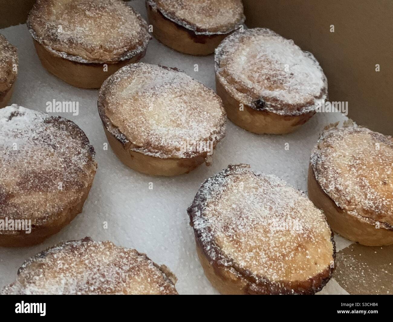 Cooking mince pies hi-res stock photography and images - Alamy