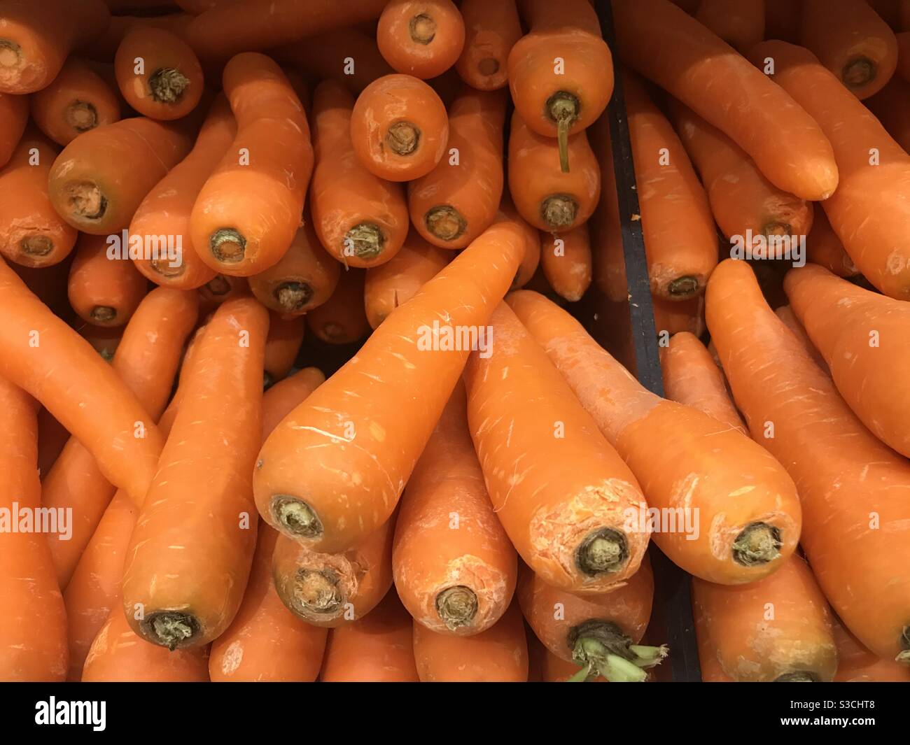 A pile of carrots for sale in a supermarket in Sydney, Australia Stock ...