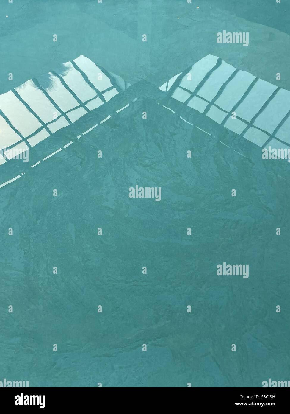 Swimming pool water hi-res stock photography and images - Alamy