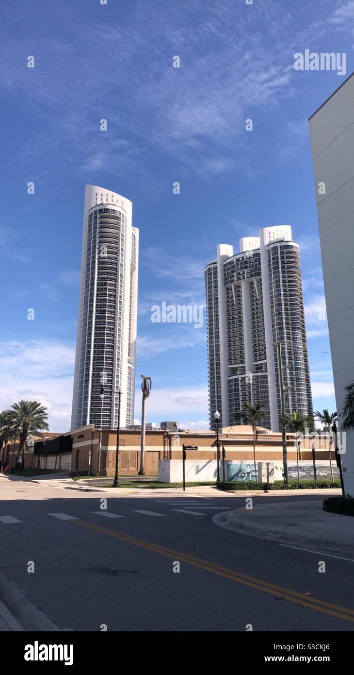 Towers in Miami Stock Photo - Alamy
