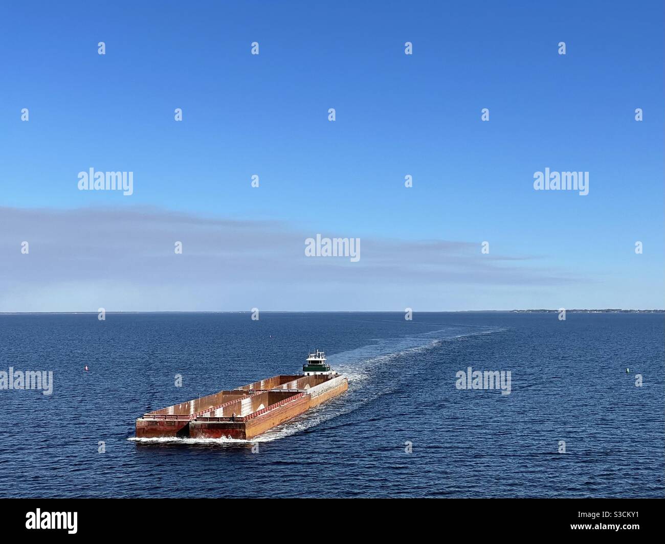 Push barge transport hi-res stock photography and images - Alamy