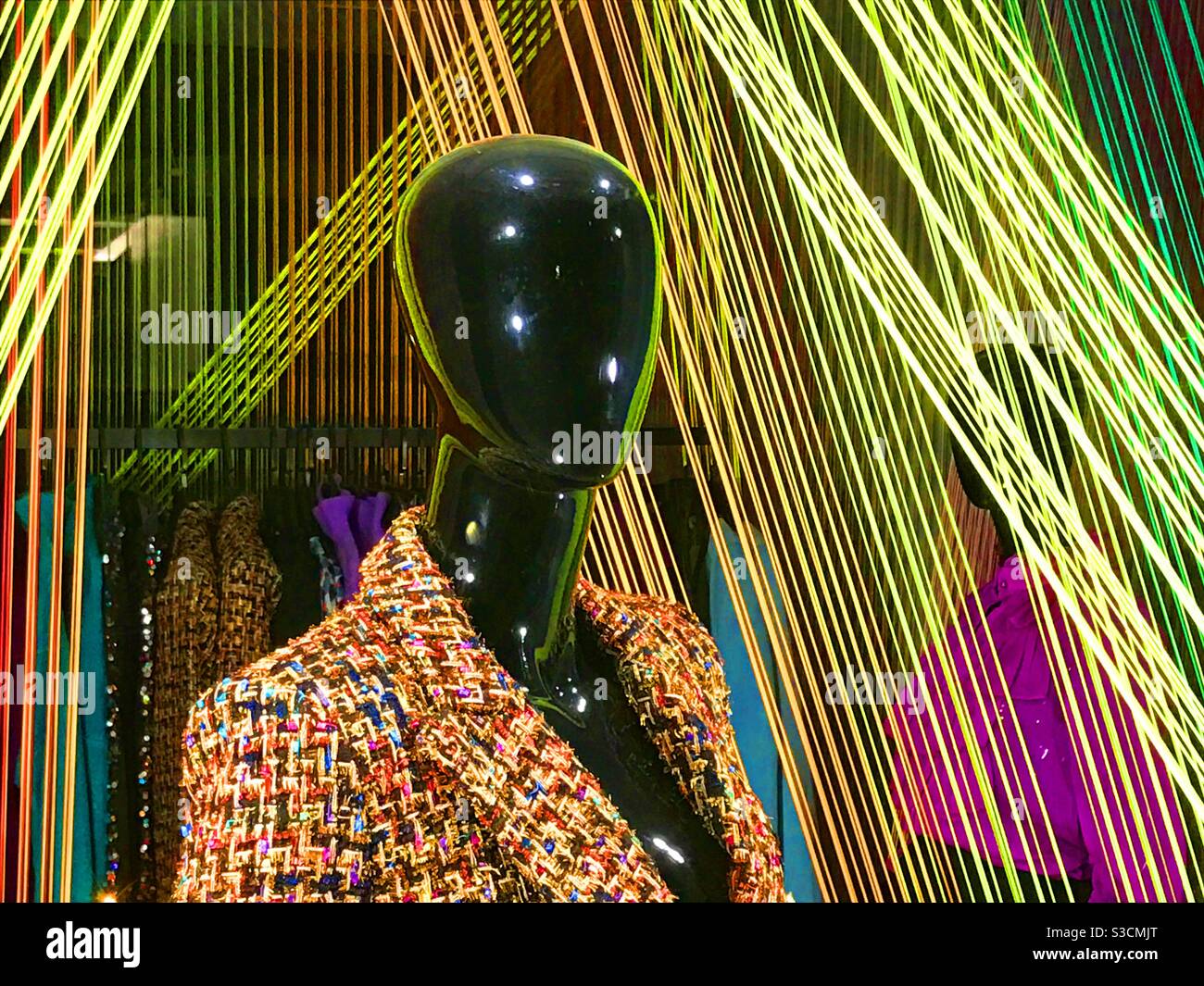 Mannequin in a shop window Stock Photo - Alamy