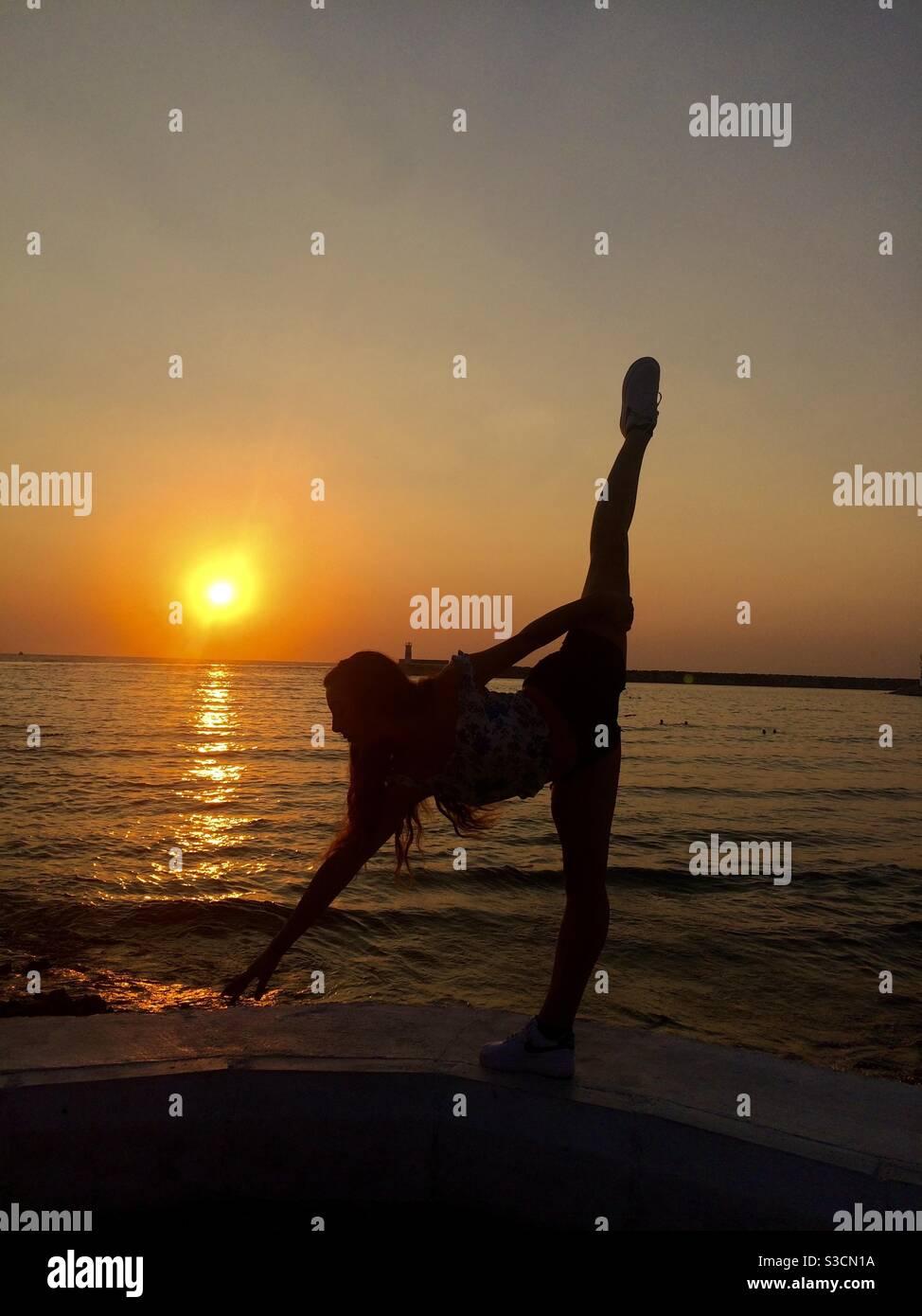 Sunset dancer hi-res stock photography and images - Alamy