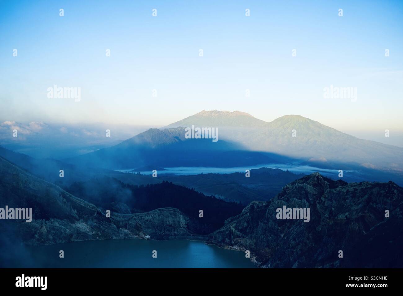 Mount ijen hi-res stock photography and images - Alamy