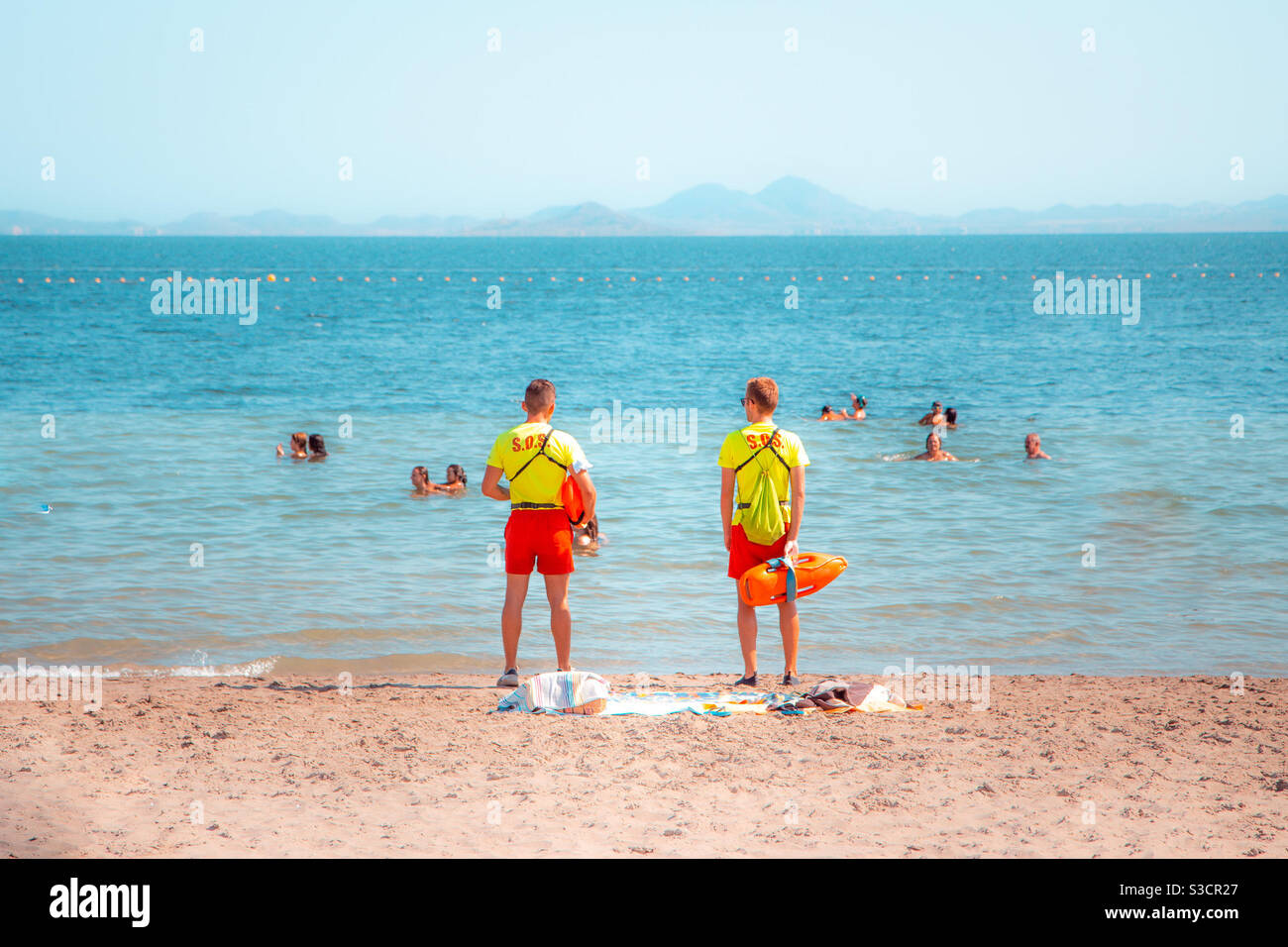 Beach rescue hi-res stock photography and images - Alamy