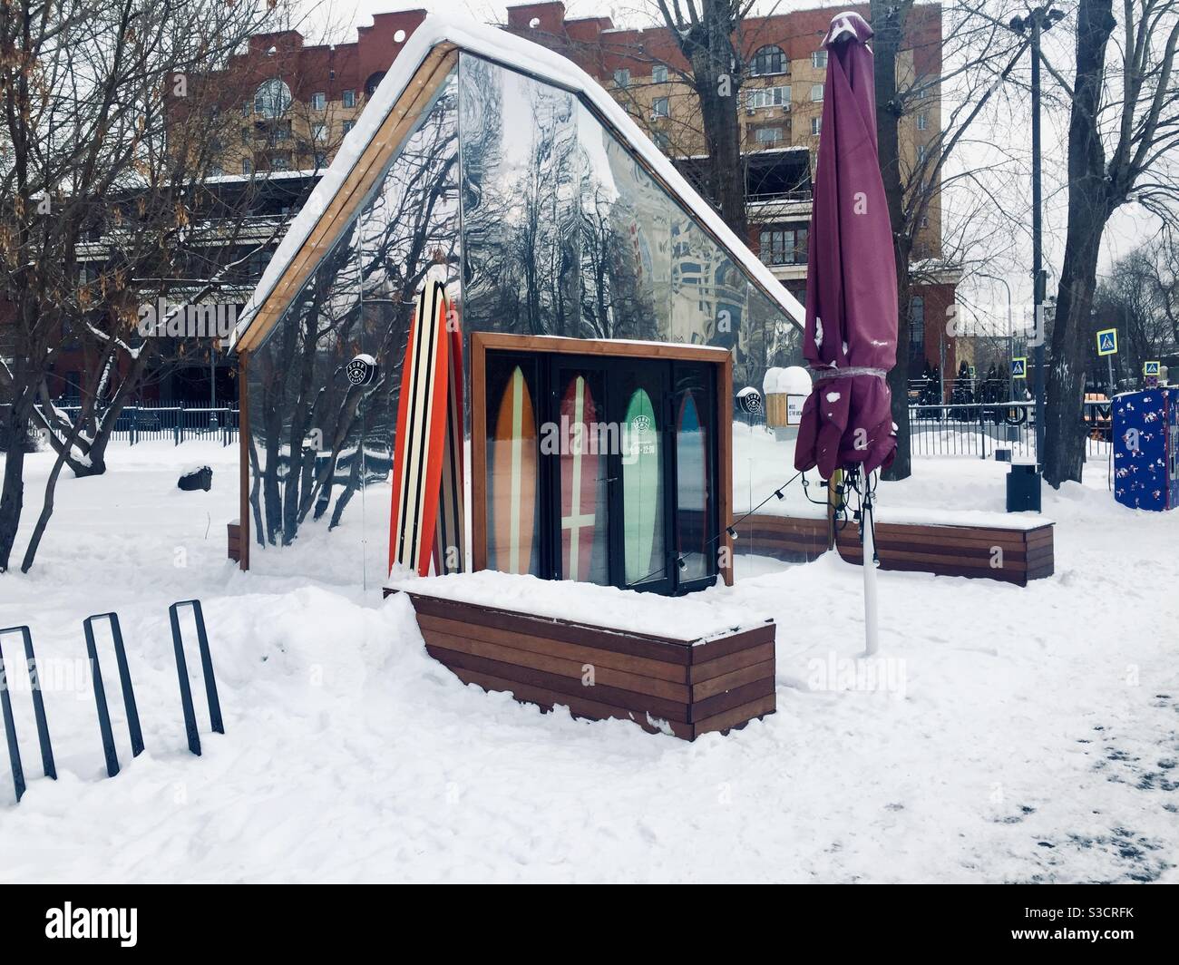 Surf shop hi-res stock photography and images - Alamy