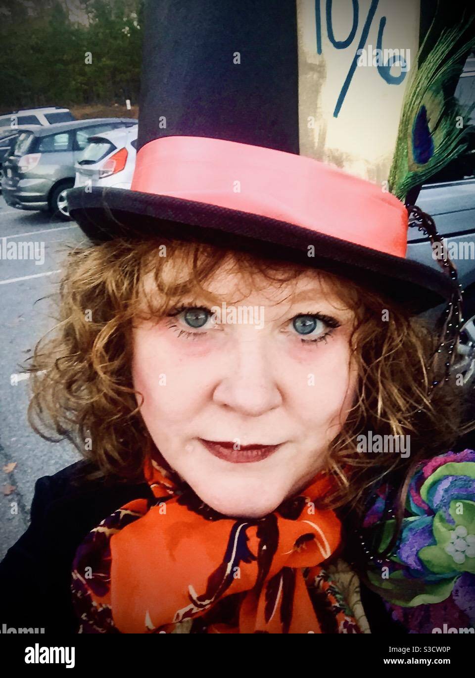 Red hatter hi-res stock photography and images - Alamy