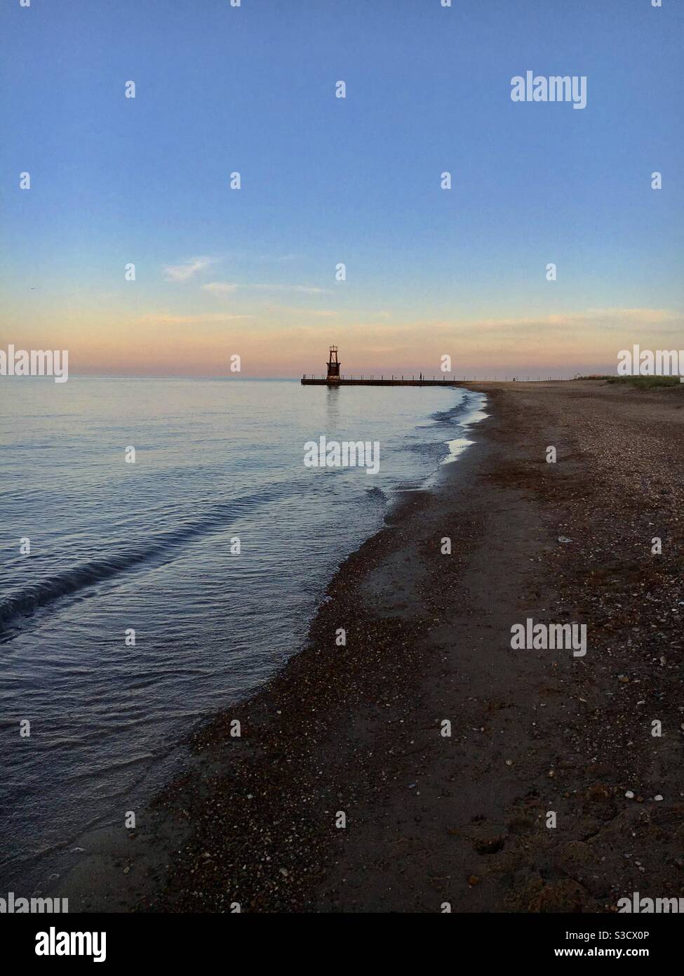 Chicago lighthouse sunset hi-res stock photography and images - Alamy