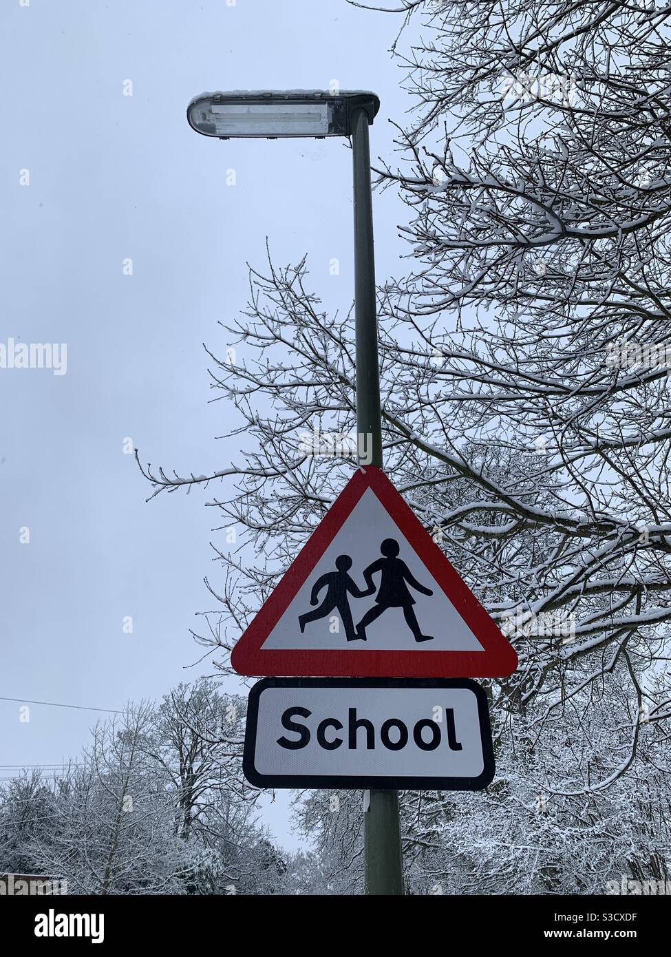 School Road Sign High Resolution Stock Photography and Images - Alamy