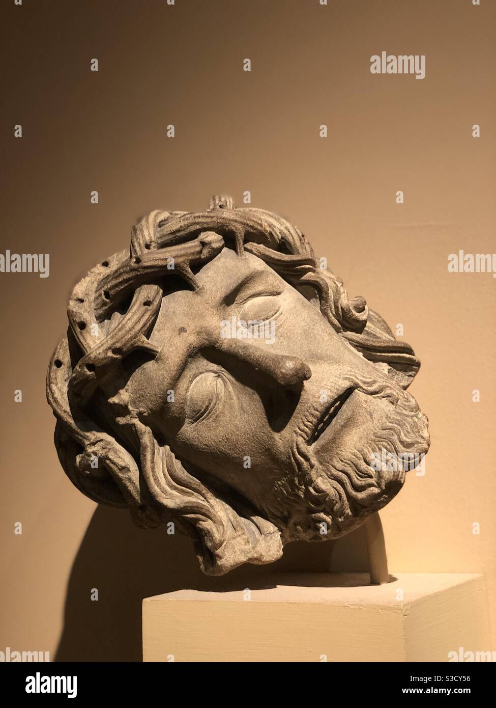 Head of jesus hi-res stock photography and images - Alamy