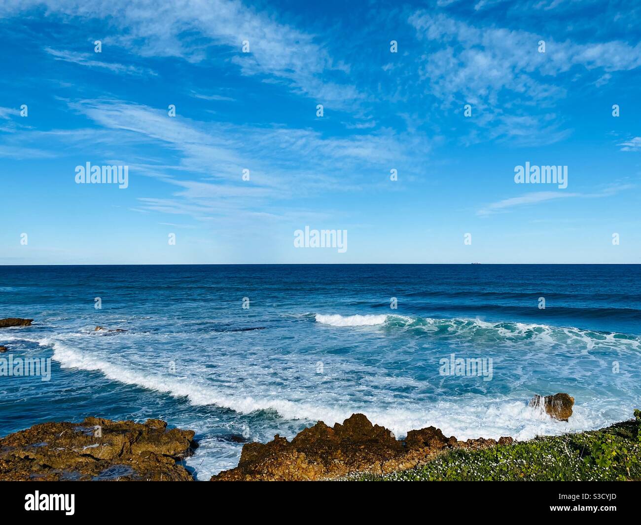 Soft beach waves hi-res stock photography and images - Alamy