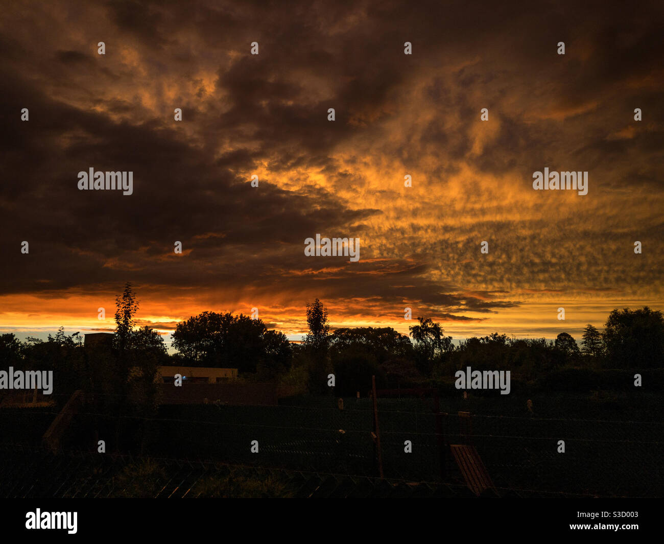 Beautiful dawn hi-res stock photography and images - Alamy