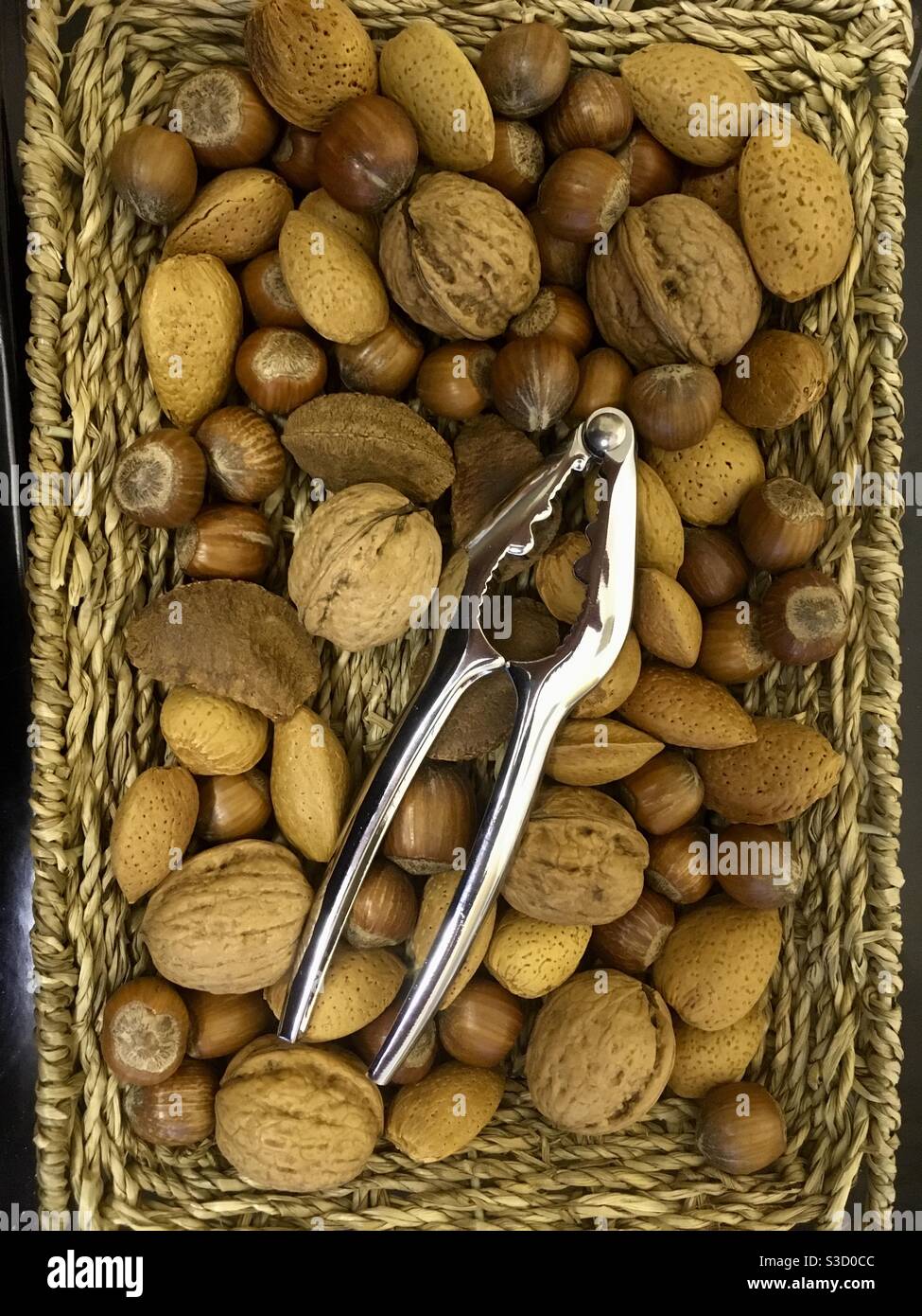 Mix of nuts Stock Photo - Alamy