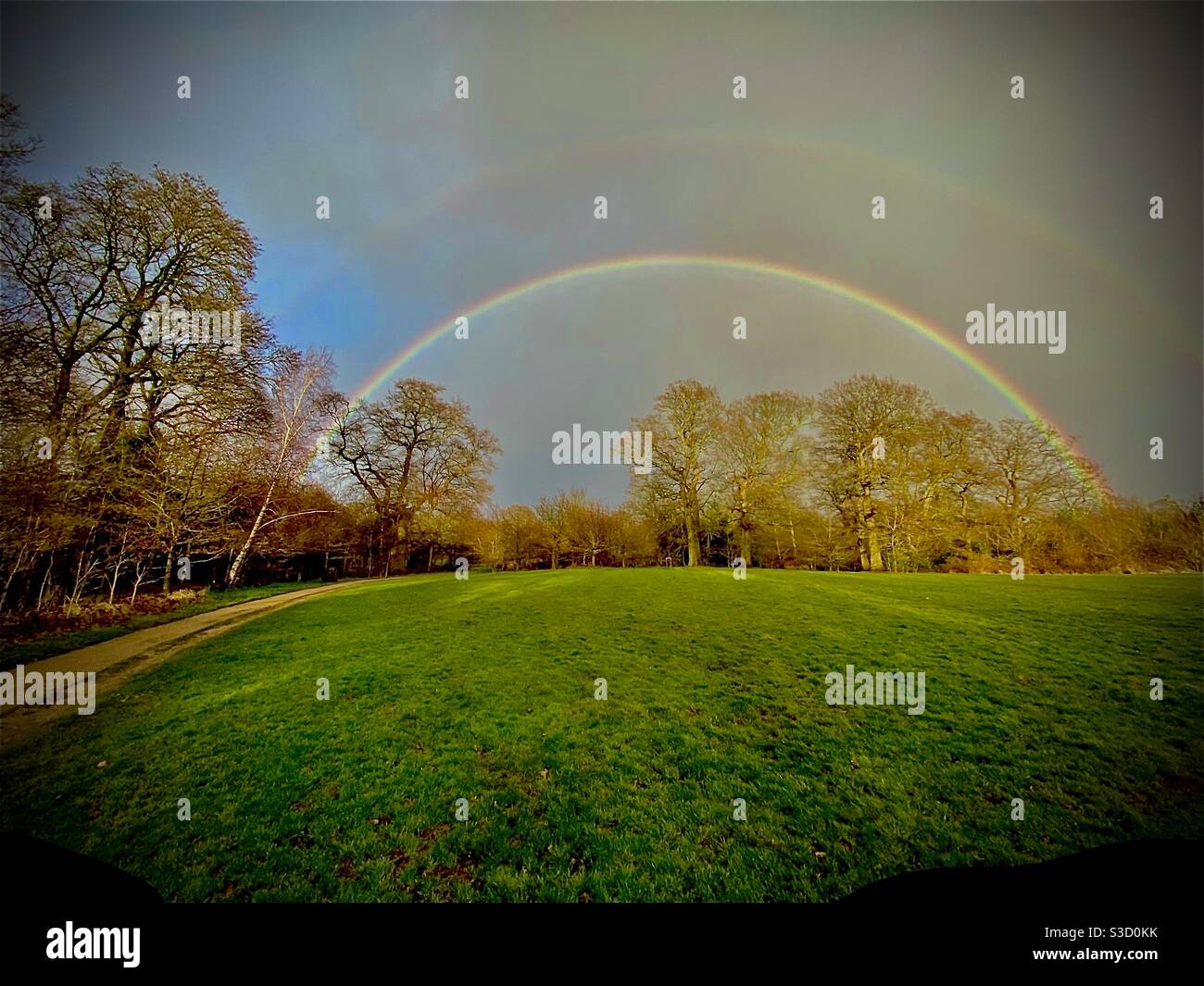 Pot of gold at the end of the rainbow hi-res stock photography and ...