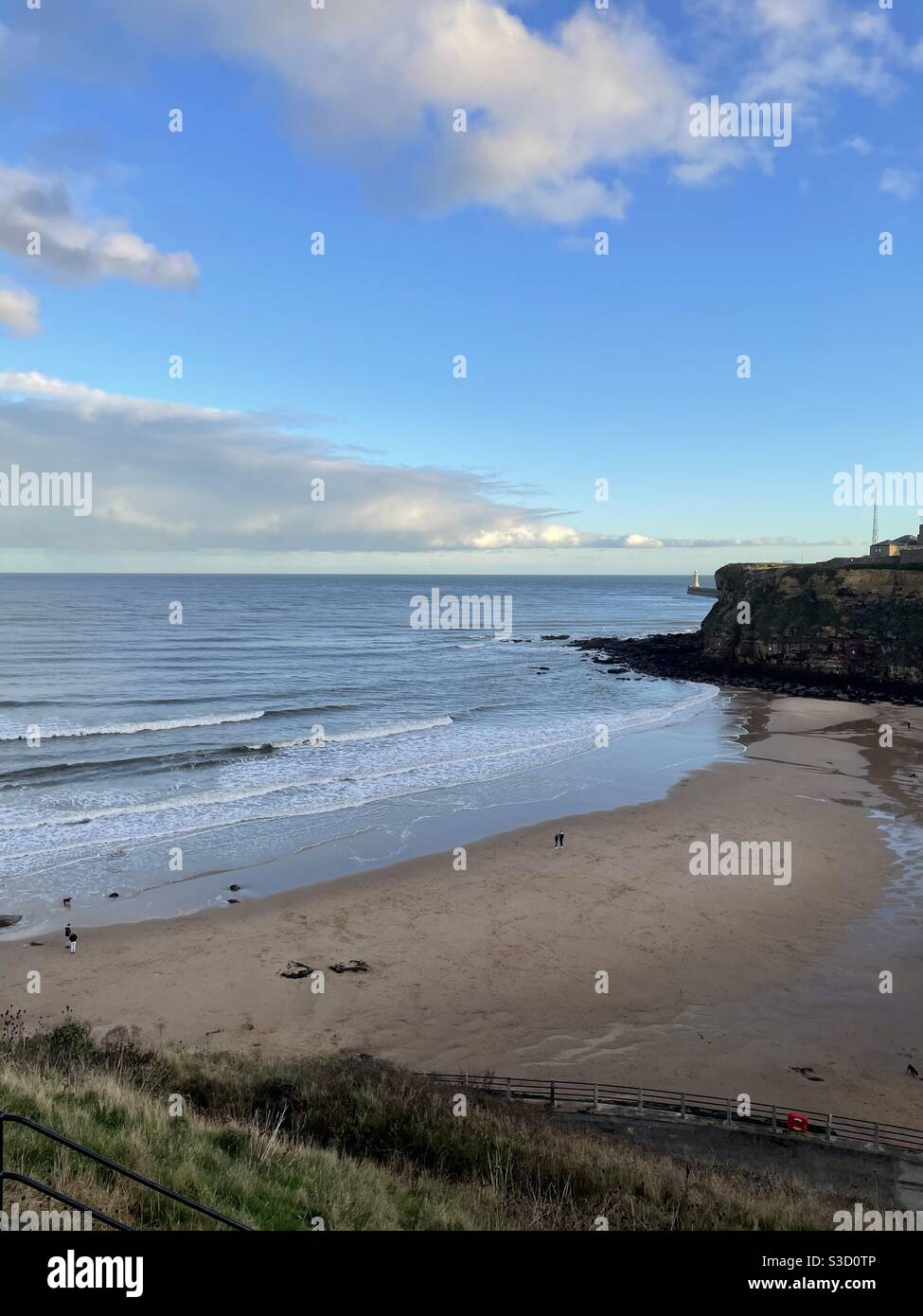 Tynemouth beach hi-res stock photography and images - Alamy